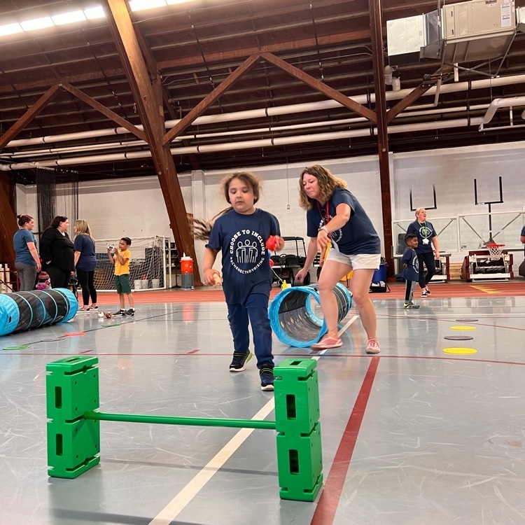 Live Feed | Van Corlaer Elementary School